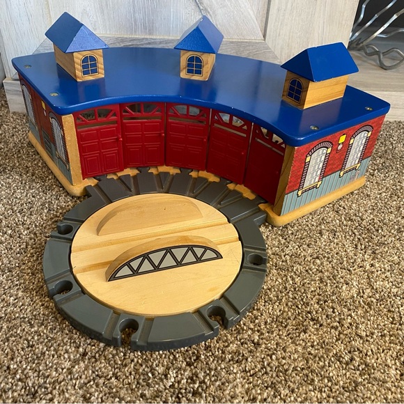 Imaginarium | Toys | Imaginarium Wooden Railway Train Roundhouse ...